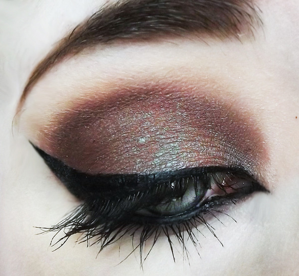 Duochrome Me | Victoria D.'s (ToriBiohazard) Photo | Beautylish