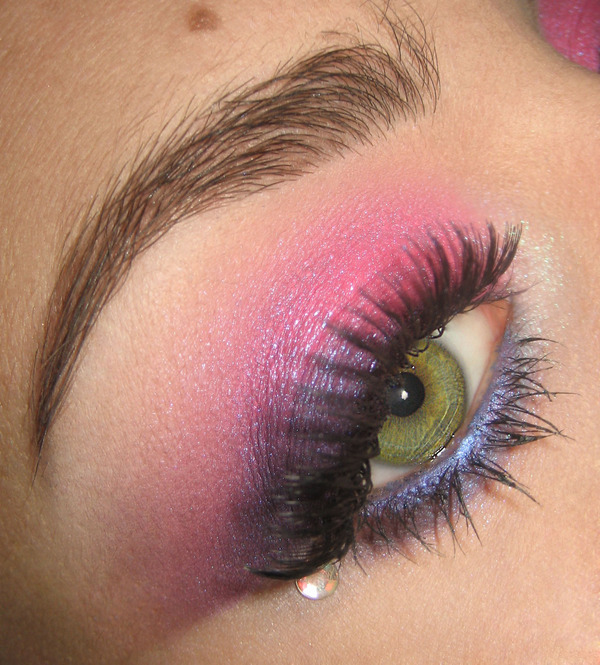 Dramatic Pink & Purple Summer make-up | Claire R.'s (clairemakeupstudio ...