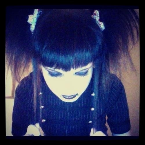 Video tutorial: Poofy Goth Pigtails. | Beautylish