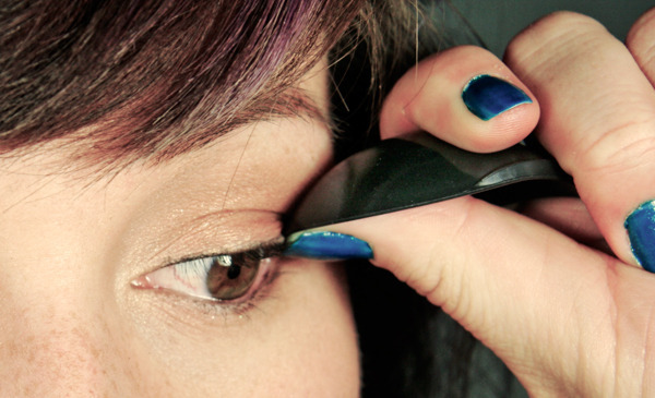 3 Odd but Amazing Eye Application Techniques | Beautylish