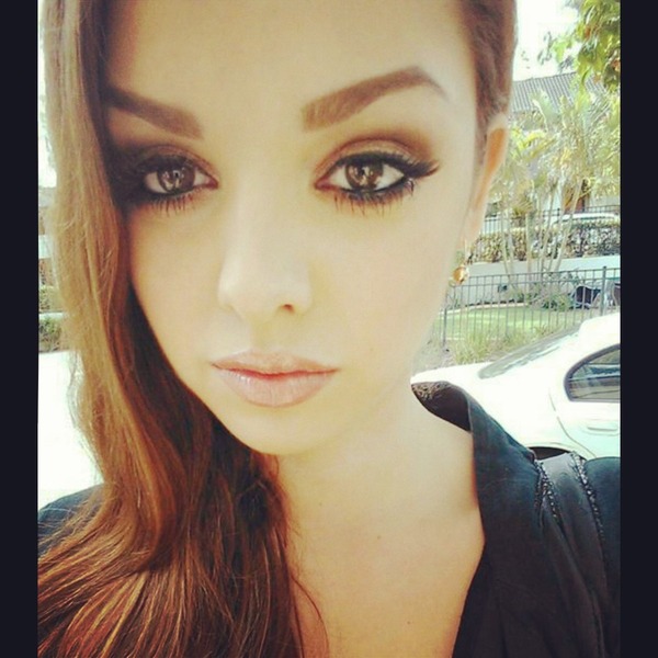 Light brown smokey eye for work