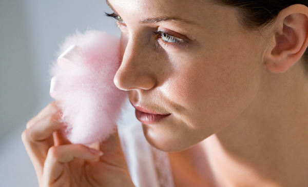 Counter Confidential: My BFF, The Powder Puff | Beautylish