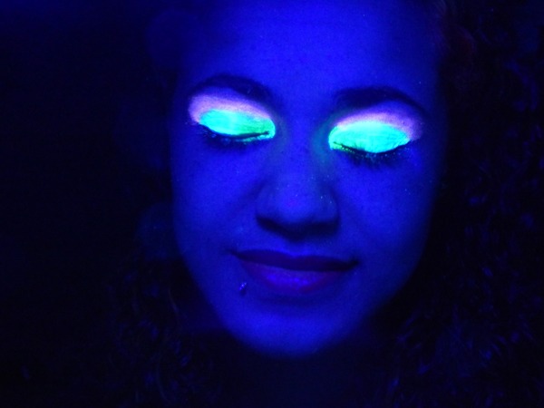 Photos with Kryolan Neon Aquacolor Palette Day-Glow Eyeshadow | Beautylish