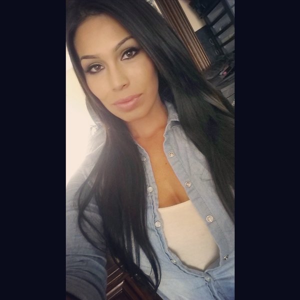 Julia G. (juliagarcia) | Beautylish