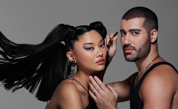 Hindash: The Global Beauty Influencer & Celebrity Makeup Artist ...