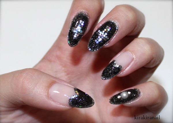 Edgy Border Nails | Kirakiranail K.'s (kirakiranail) Photo | Beautylish