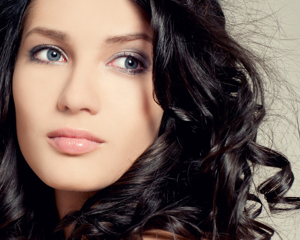 Easy Tips for Dyeing Your Hair Dark This Fall | Beautylish