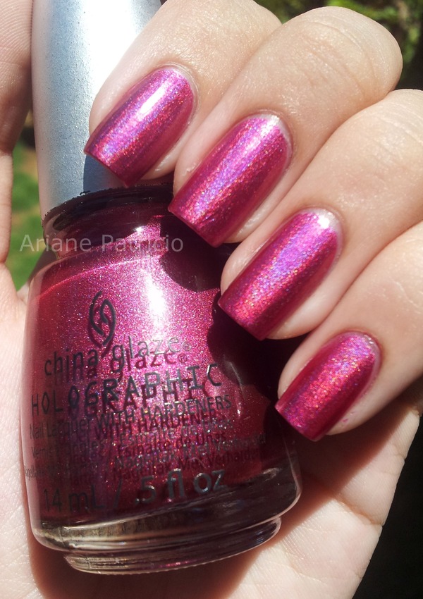 Holographic Nails - Infrared | Ariane P.'s (ArianePatricio) Photo ...