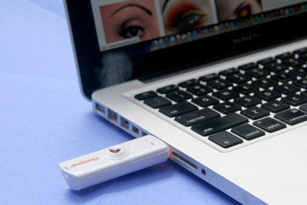 Aromatherapy 2.0: A USB Drive That Emits Scent | Beautylish