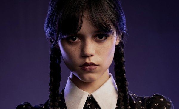 Here’s How to Get Wednesday Addams’s Viral Pout Without Mac Liner ...