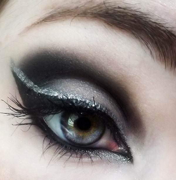 Silver Lining | Victoria D.'s (ToriBiohazard) Photo | Beautylish