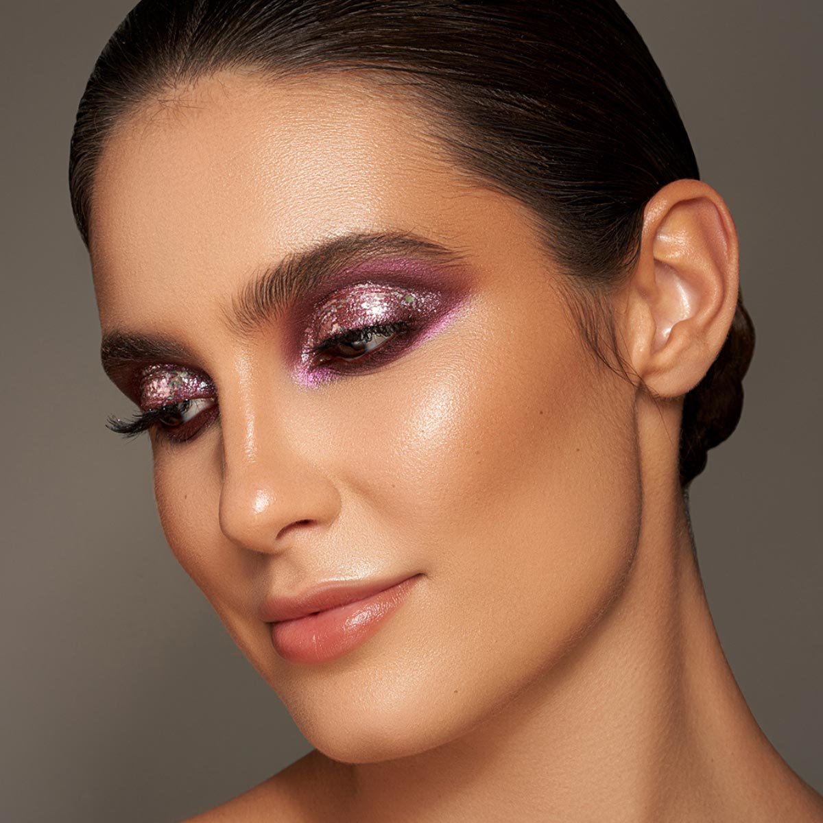 Danessa Myricks Beauty Infinite Chrome Flakes (Valentine's Day Shades ...