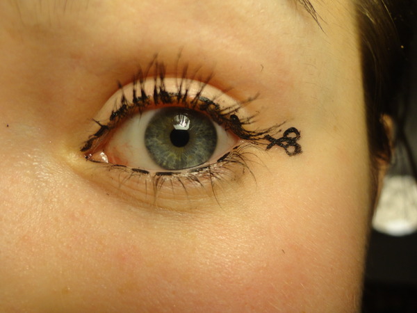 'Cut Here' eye design | Lisa C.'s Photo | Beautylish