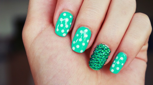 Green Salad Nails | Diana C.'s (easyNeon) Photo | Beautylish