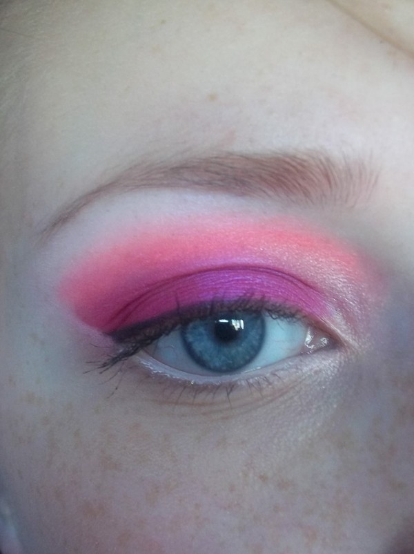 Neon Pink eye shot | Zoe C.'s (ZBPClark) Photo | Beautylish