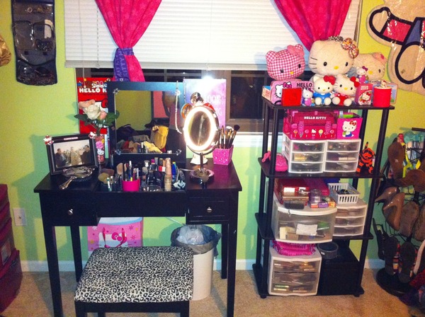 Make Up Station/Dressing Table | Beautylish