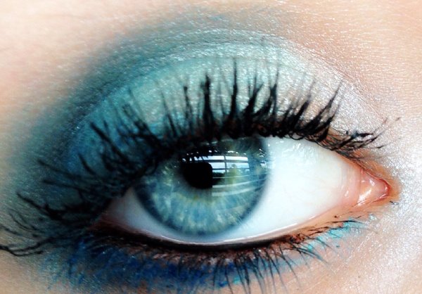 Blue gradient eye 💕 | Reese S.'s Photo | Beautylish