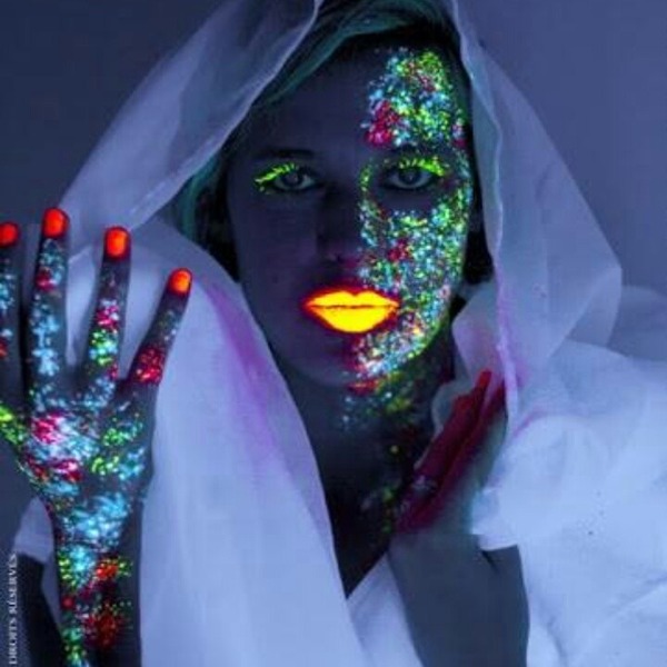 fluo make-up | Estelle P.'s Photo | Beautylish