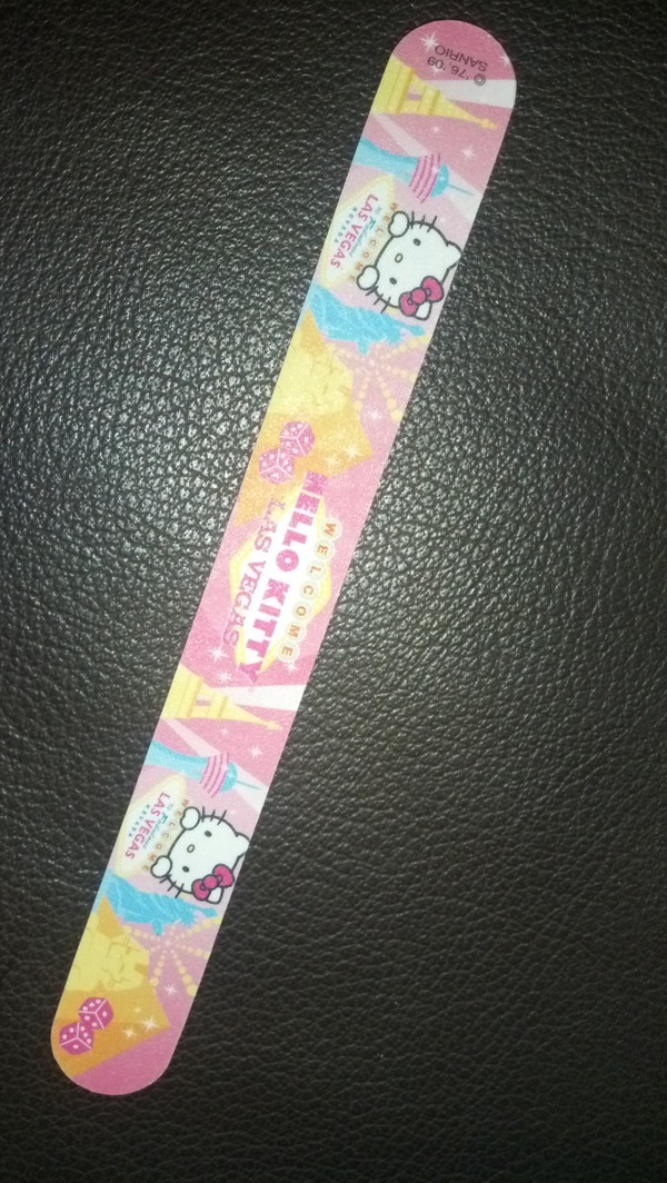 Hello Kitty nail-file | Samantha M.'s (umcasodeesmalte) Photo | Beautylish