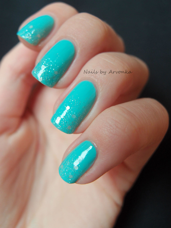 Glitter Mint Gradient | Veronika S.'s (nailsbyarvonka) Photo | Beautylish